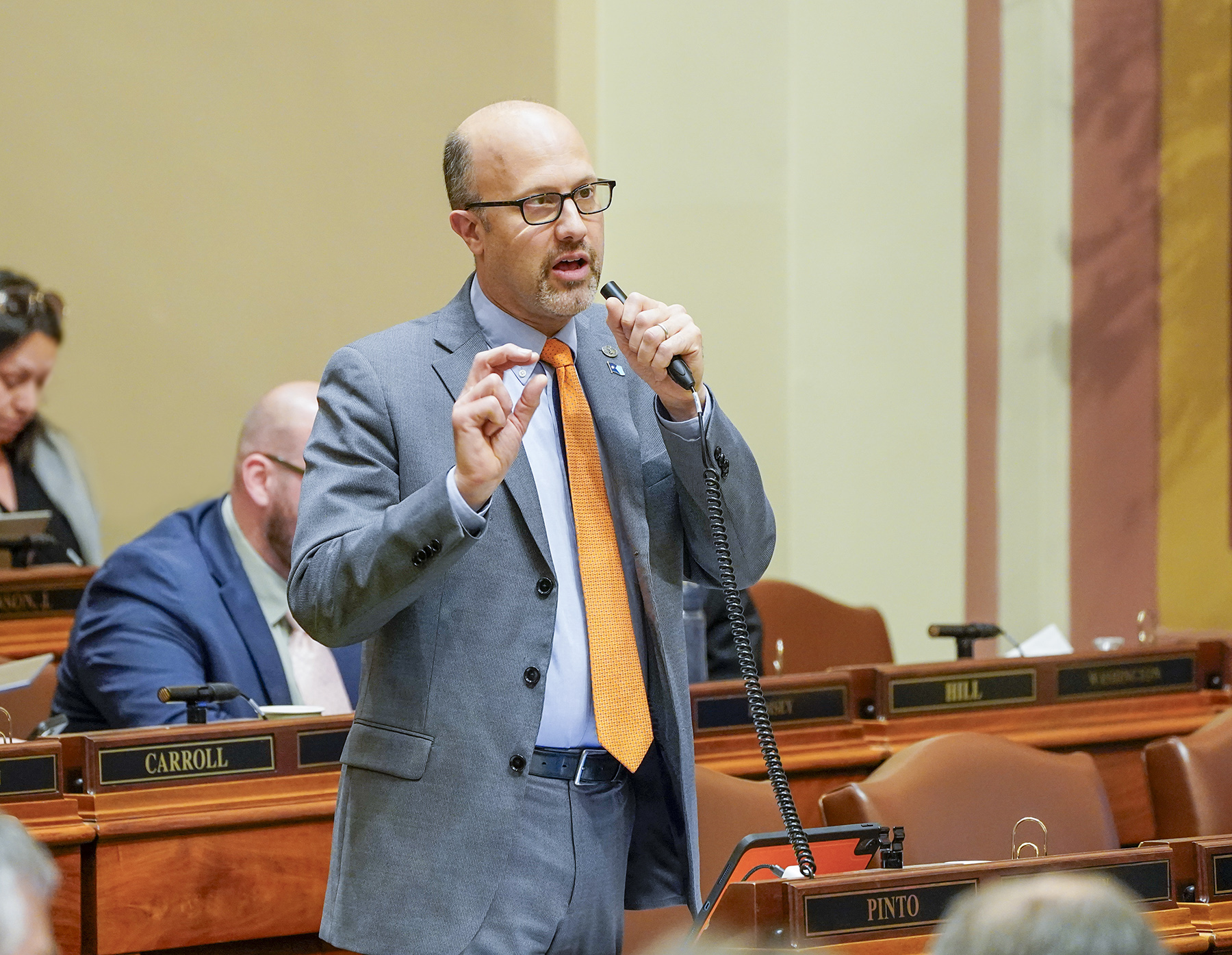 Minnesota House passes compromise workforce, economic development ...