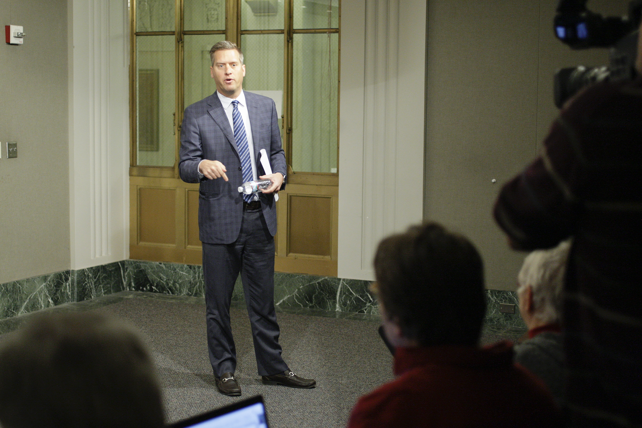 Daudt, Dayton still deadlocked as latest special session deadline ...