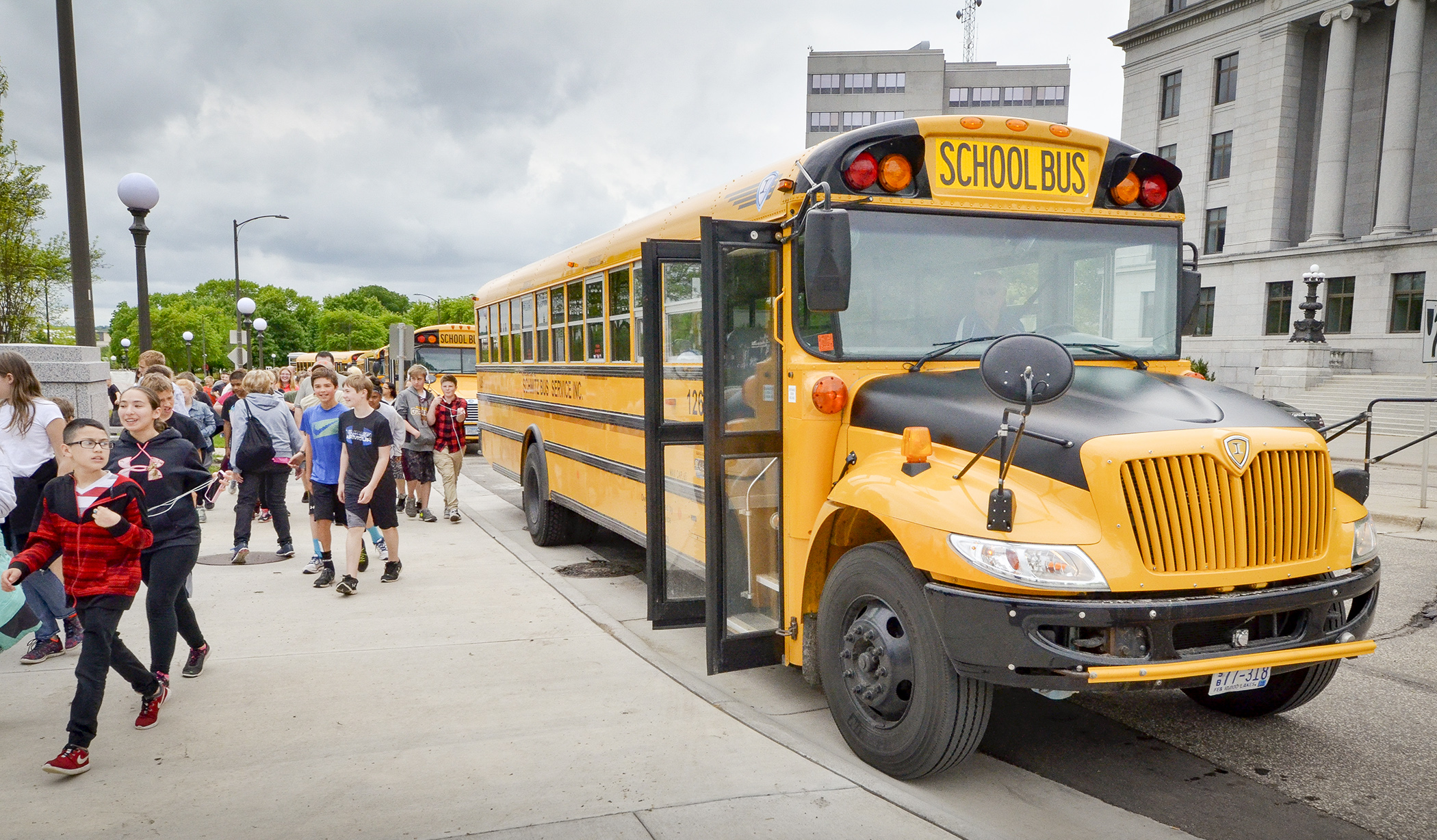 New proposal targets drivers who ignore school bus stop-arms - Session ...